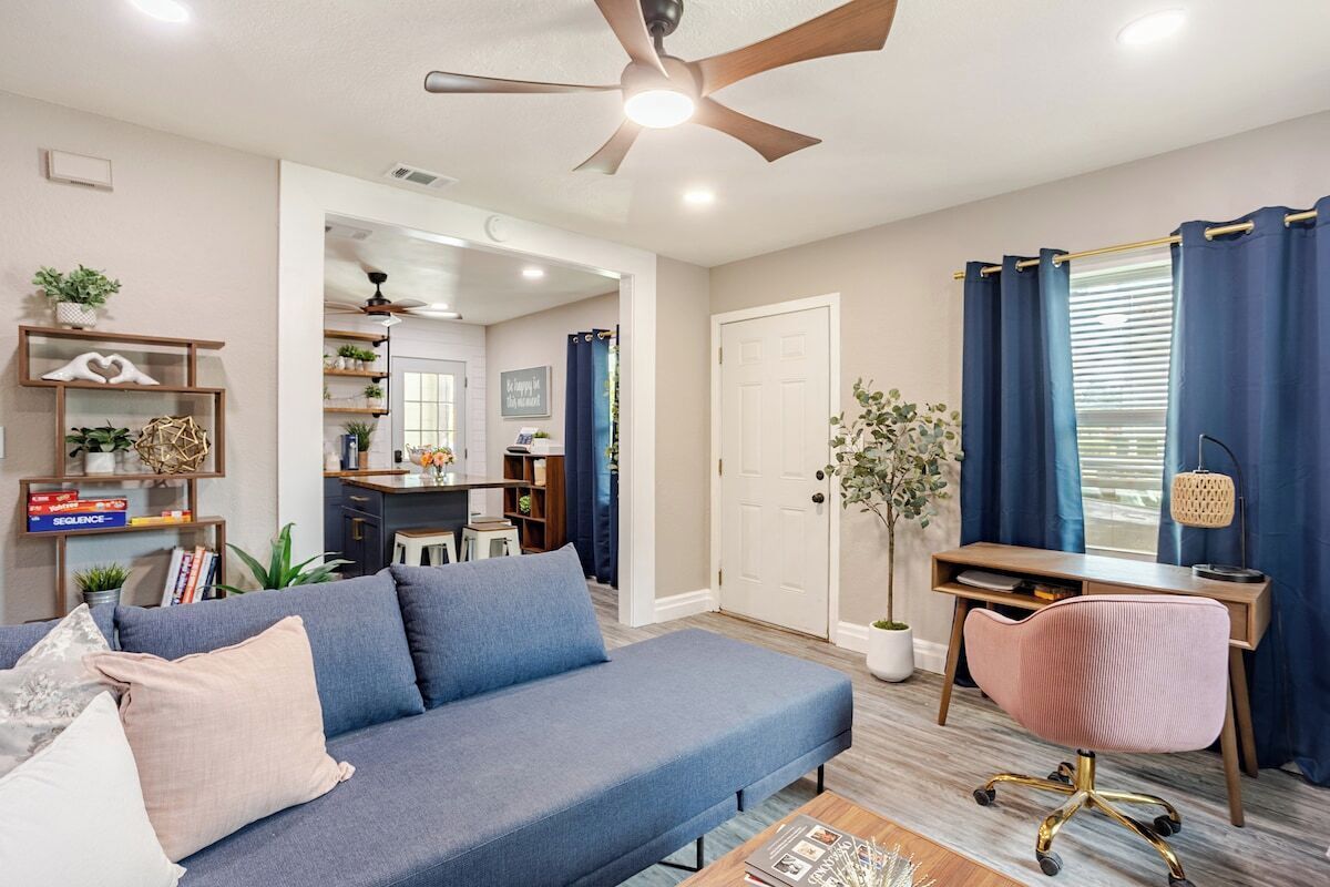 Downtown Dunedin Retreat W/ Backyard & Grill - Clearwater Beach, FL