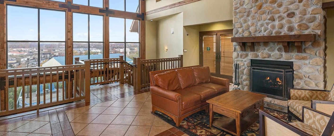 Club Wyndham Smoky Mountains Resort - 2 Bed - 2 Bath Condo In Sevierville. - 鴿子谷