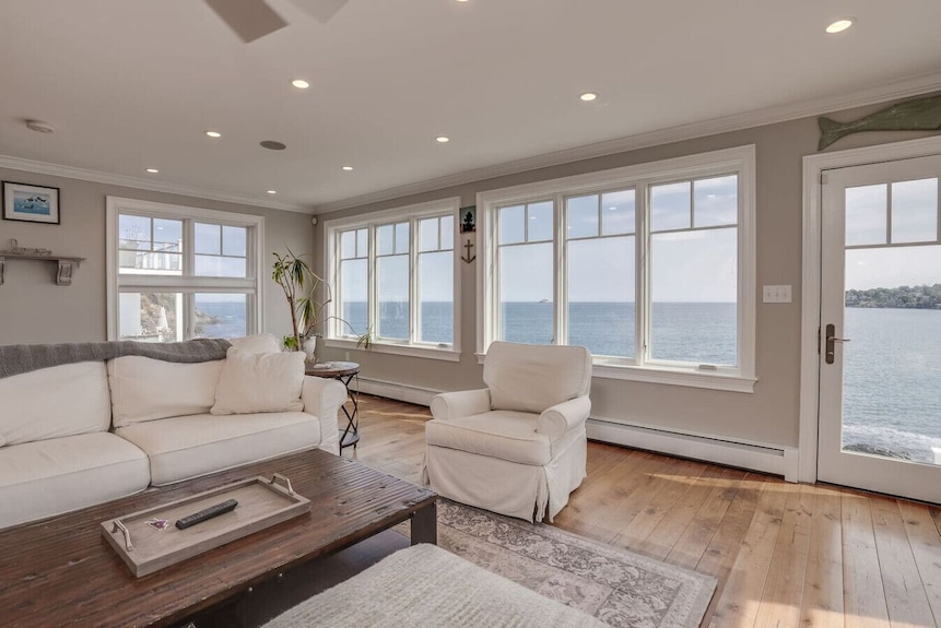 Sea Forever - Oceanfront Home In Nahant! - Salem, MA