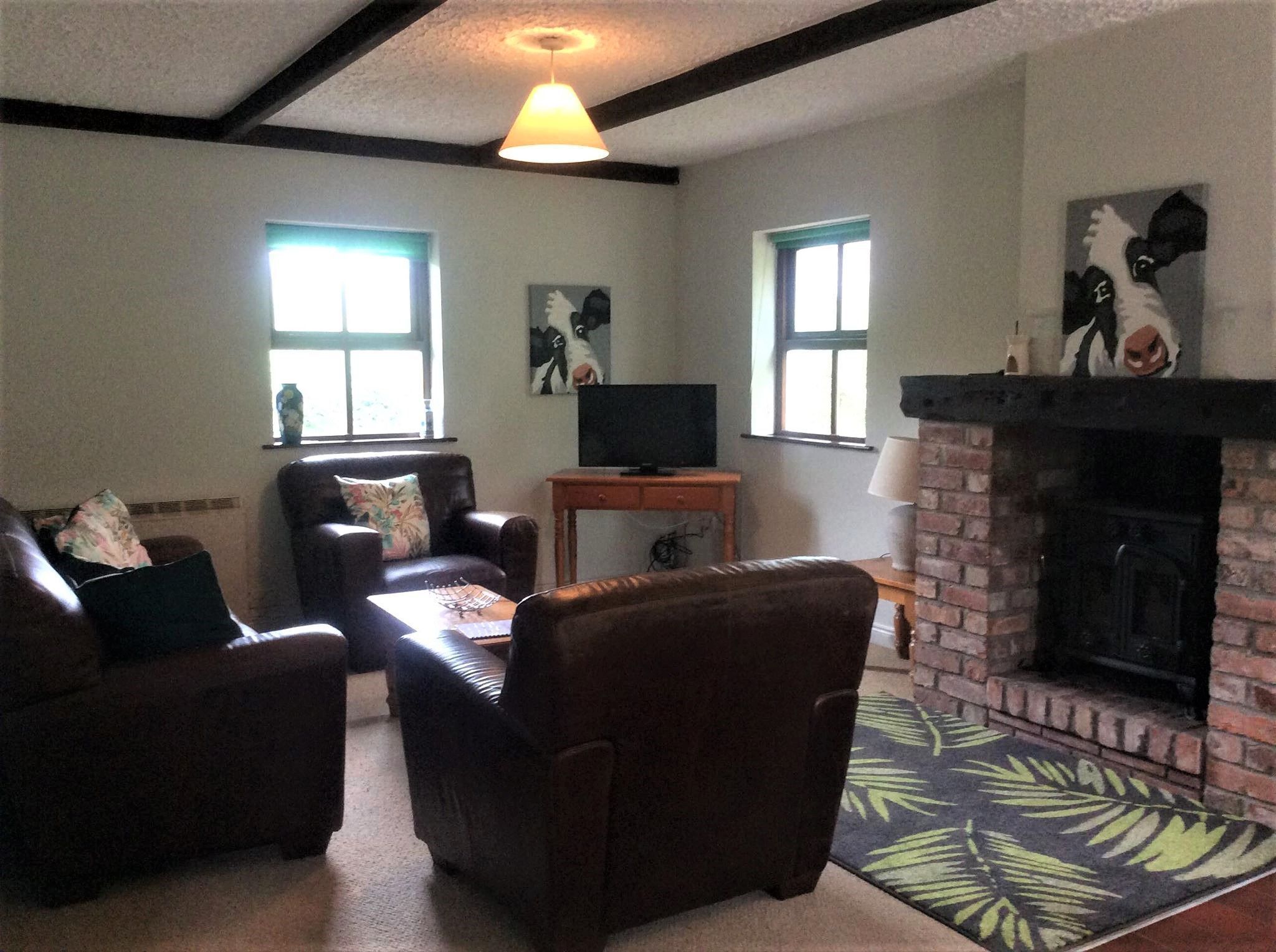 Ardnagashel Est No 8 -  A Two Story That Sleeps 6 Guests  In 3 Bedrooms - Bantry