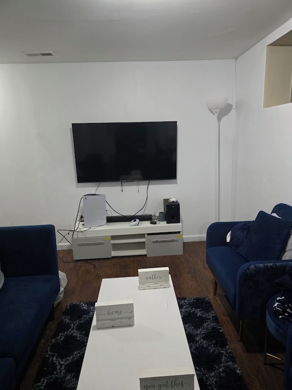 Lovely 2-bedroom Basement Apartment With Ac In Owings Mills - Liberty Reservoir, MD