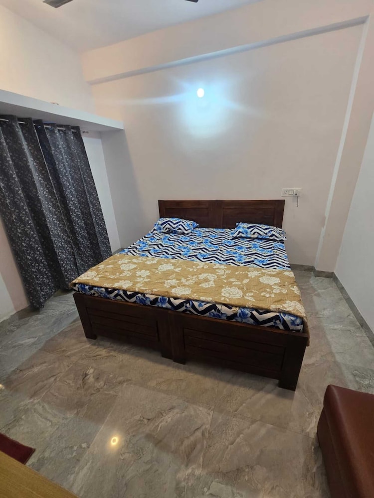 Hotel Aarav Palace - Sehore