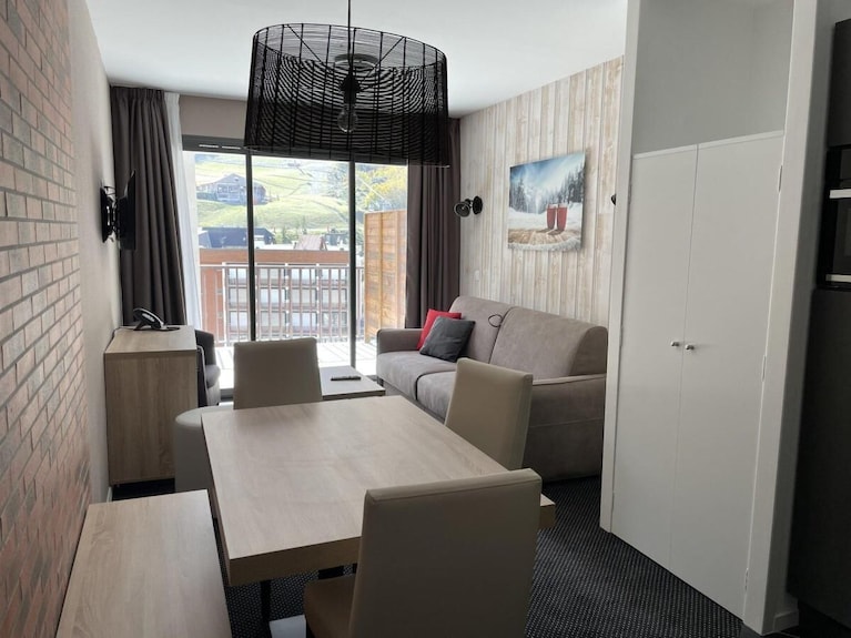 150m From Ski Slopes, 3rd Floor, View Ski Slopes, Swimming Pool, Terrace, Tv, Ski Locker, 29m² - Gourette