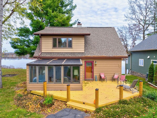 4-bedroom Lake House close to Wisconsin Dells Reviews, Deals & Photos ...