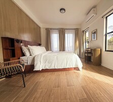 Condo superluxo, vista para o oceano | Roupas de cama premium, frigobar (abastecido com itens grátis)