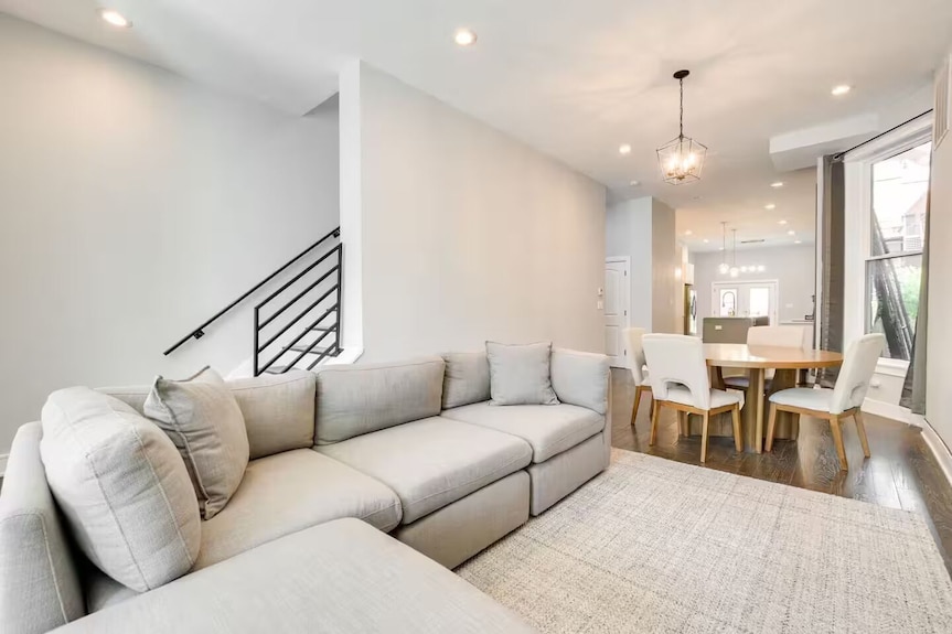 New! Stylish 3bd/2.5bth W/parking! United Center! - Chicago, IL