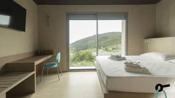 Quarto Duplo | Wi-fi grátis, roupa de cama fornecida