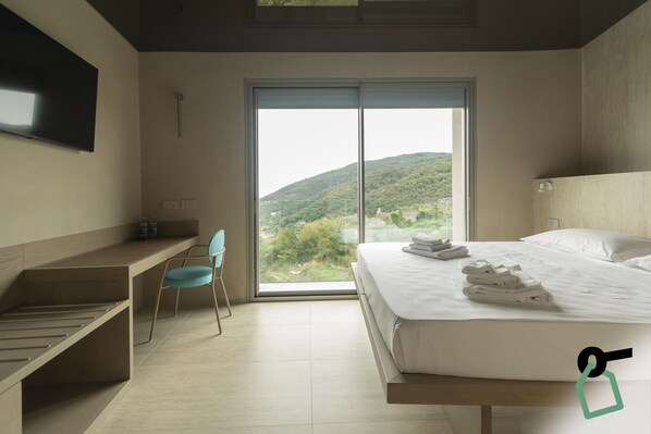 Quarto Duplo | Wi-fi grátis, roupa de cama fornecida