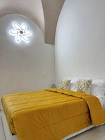 Apartamento superior, sacada | Cortinas blackout, quartos à prova de som, Wi-Fi de cortesia