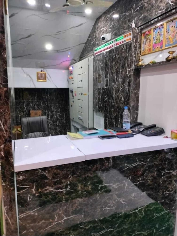 Hotel Harika Grand Lodge - Vijayawada