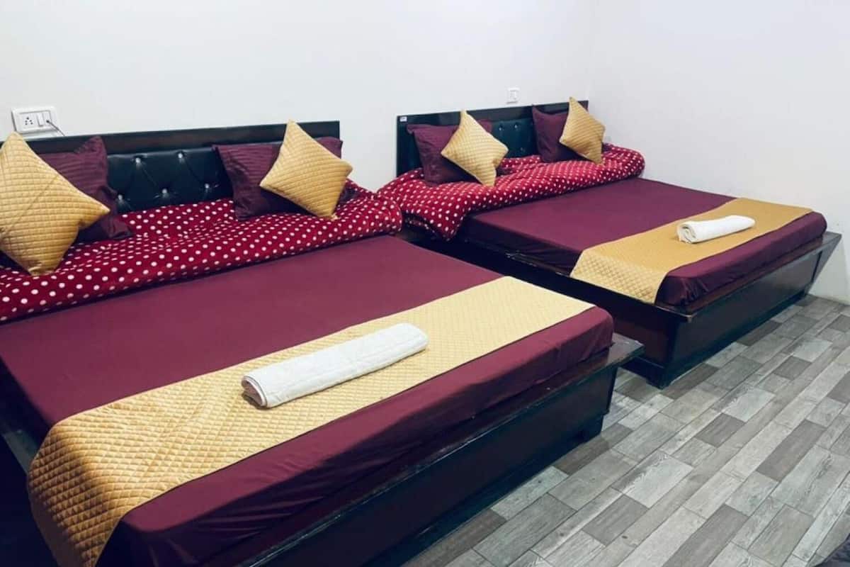 Quarto Quádruplo | Camas desdobráveis, roupa de cama fornecida