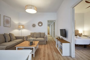 Apartamento, 4 quartos, varanda | Sala de estar