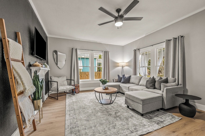 Cedar+ash. A Family Retreat - Pensacola, FL