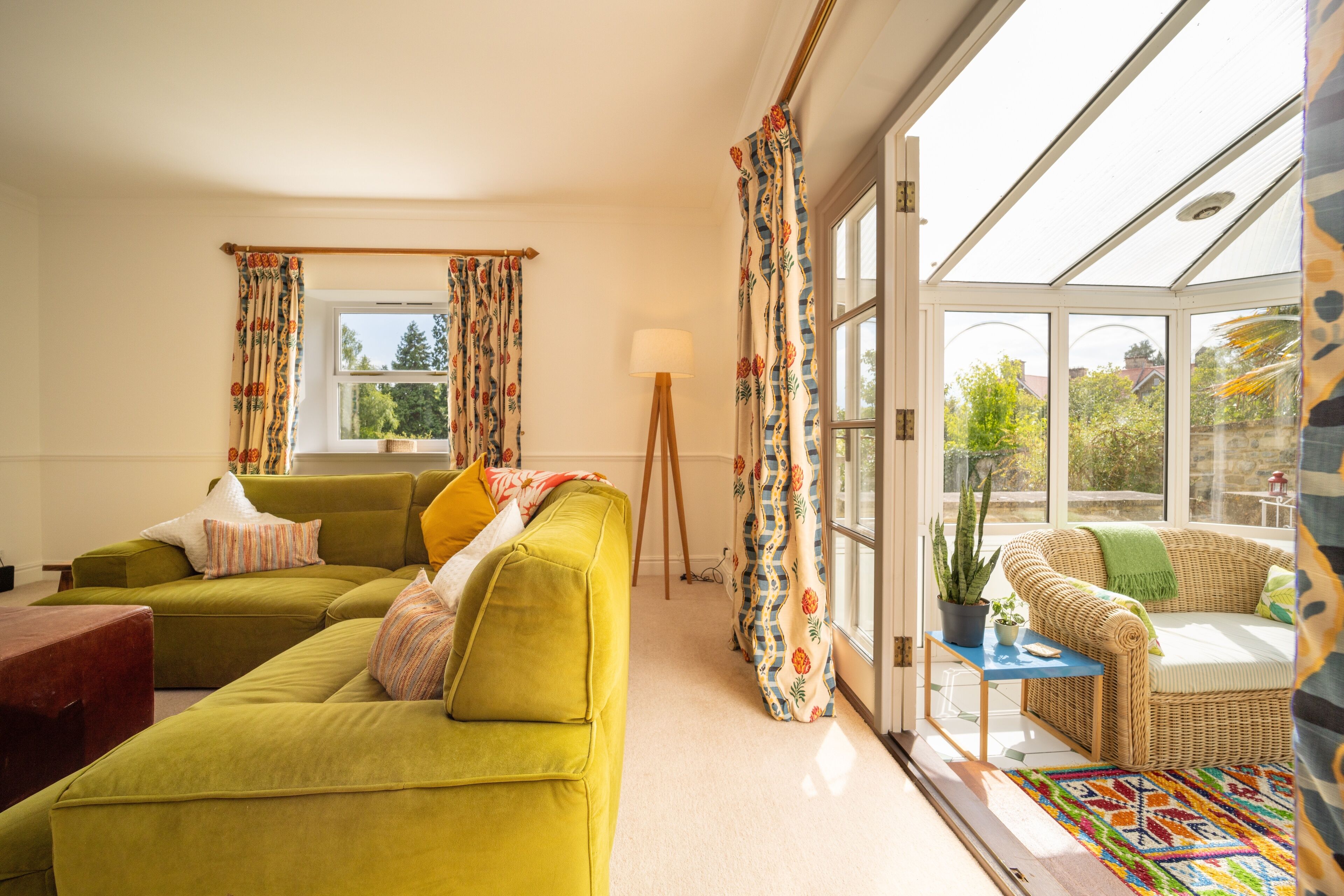 Spacious House In Bath - Sleeps 9 With Games Room And Large Garden - Bath