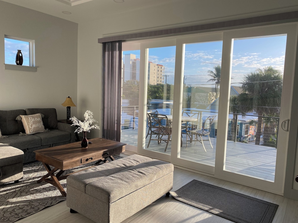 Stunning Newly Built Beach House - about 600ft from Cocoa Beach Reviews ...