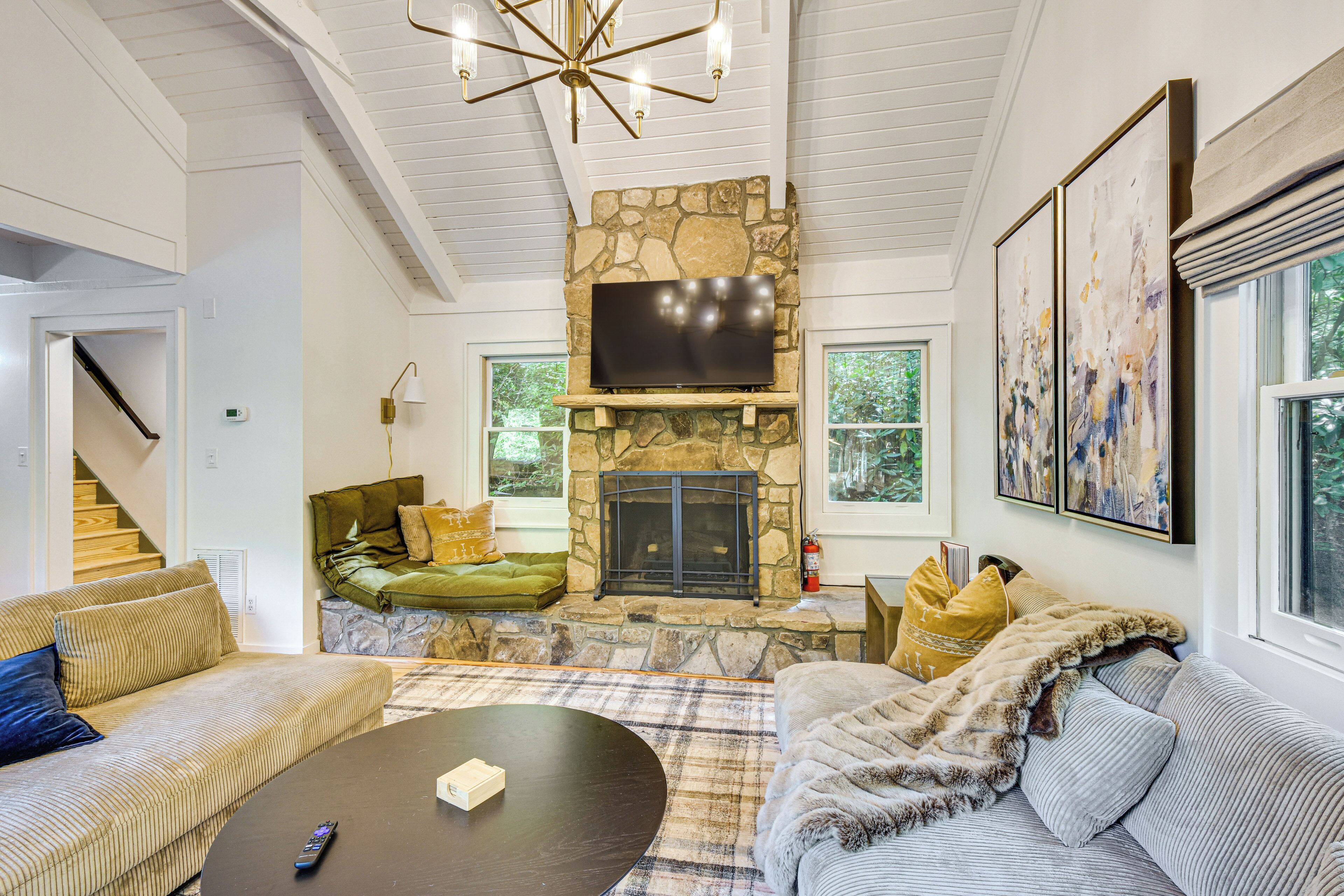 Newly Renovated: Pet-friendly Sapphire Retreat! - Cashiers, NC