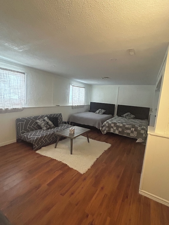 Affordable Apartment In Central Kw - Ontario