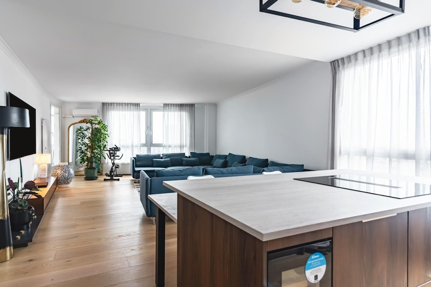 Apartment View Of All Of Paris - Neuilly-sur-Seine