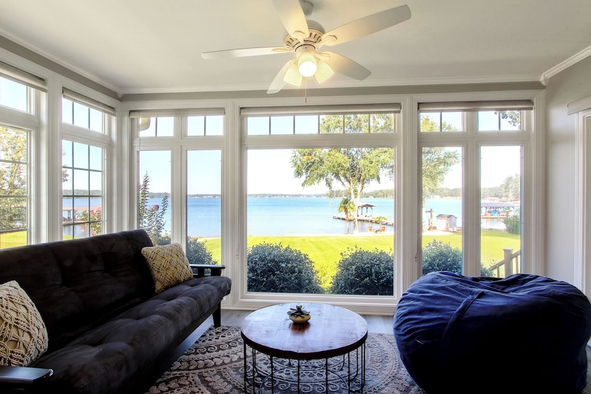 Lakehouse Landing - Hot Tub + Outdoor Kitchen + Stunning Sunsets - Lake Greenwood, SC