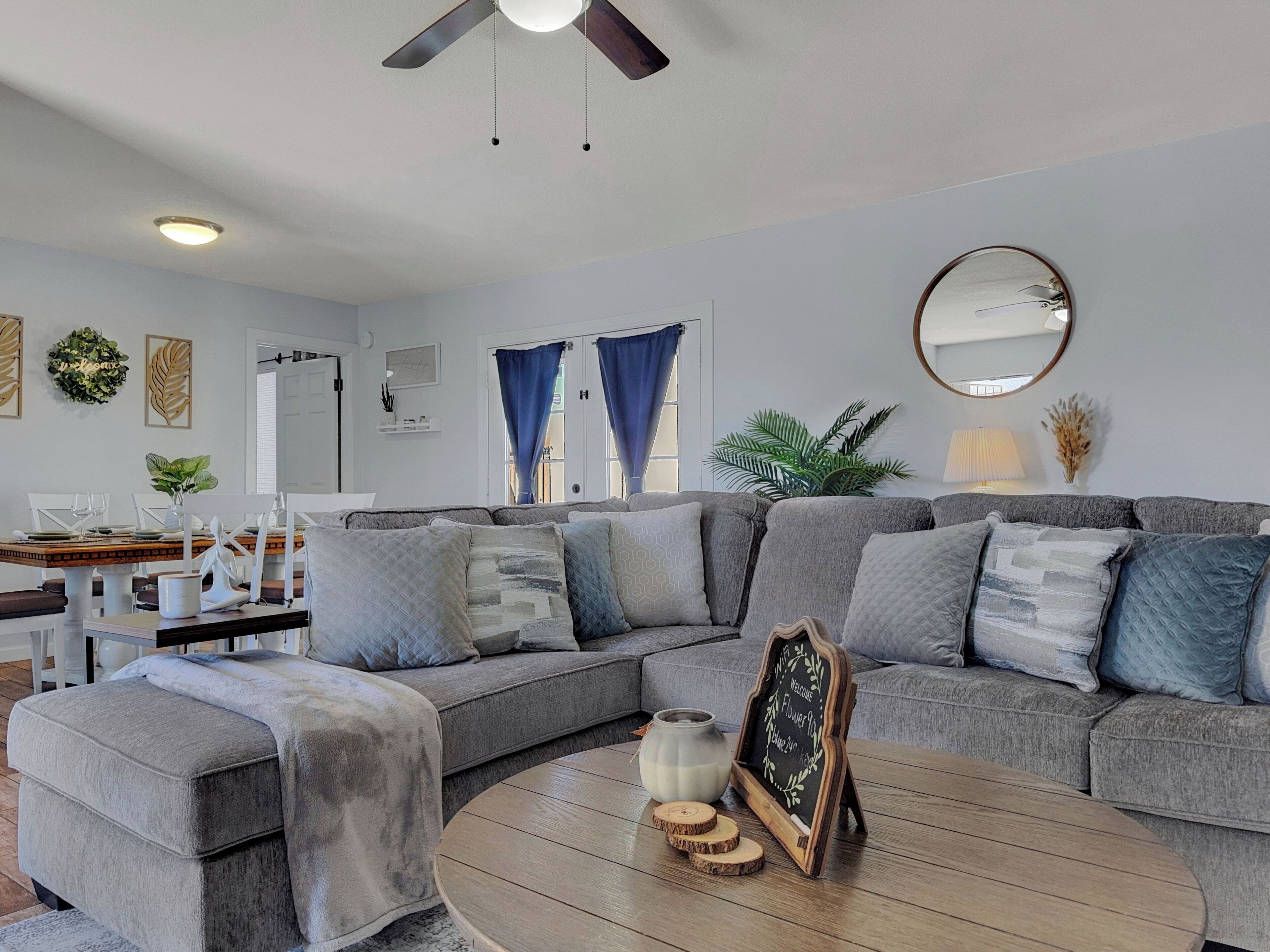 Perfect 3/2 Patio Home! Pool Close! Private Courtyard! - Tempe, AZ