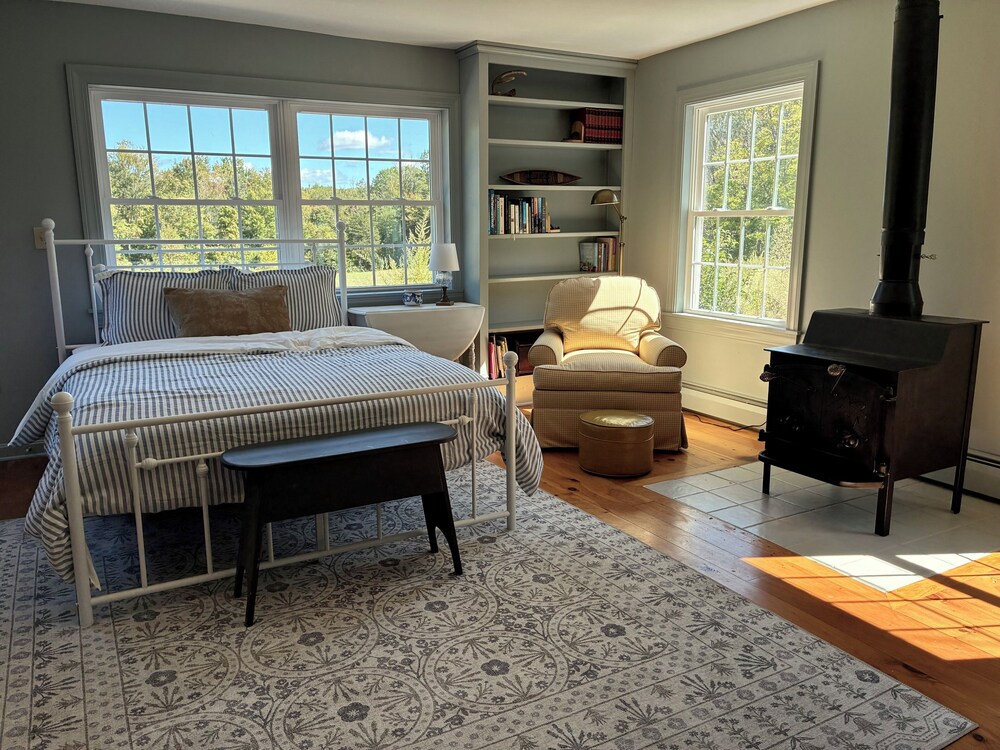 Charming Historic Farmhouse in Northwest Connecticut Reviews, Deals ...