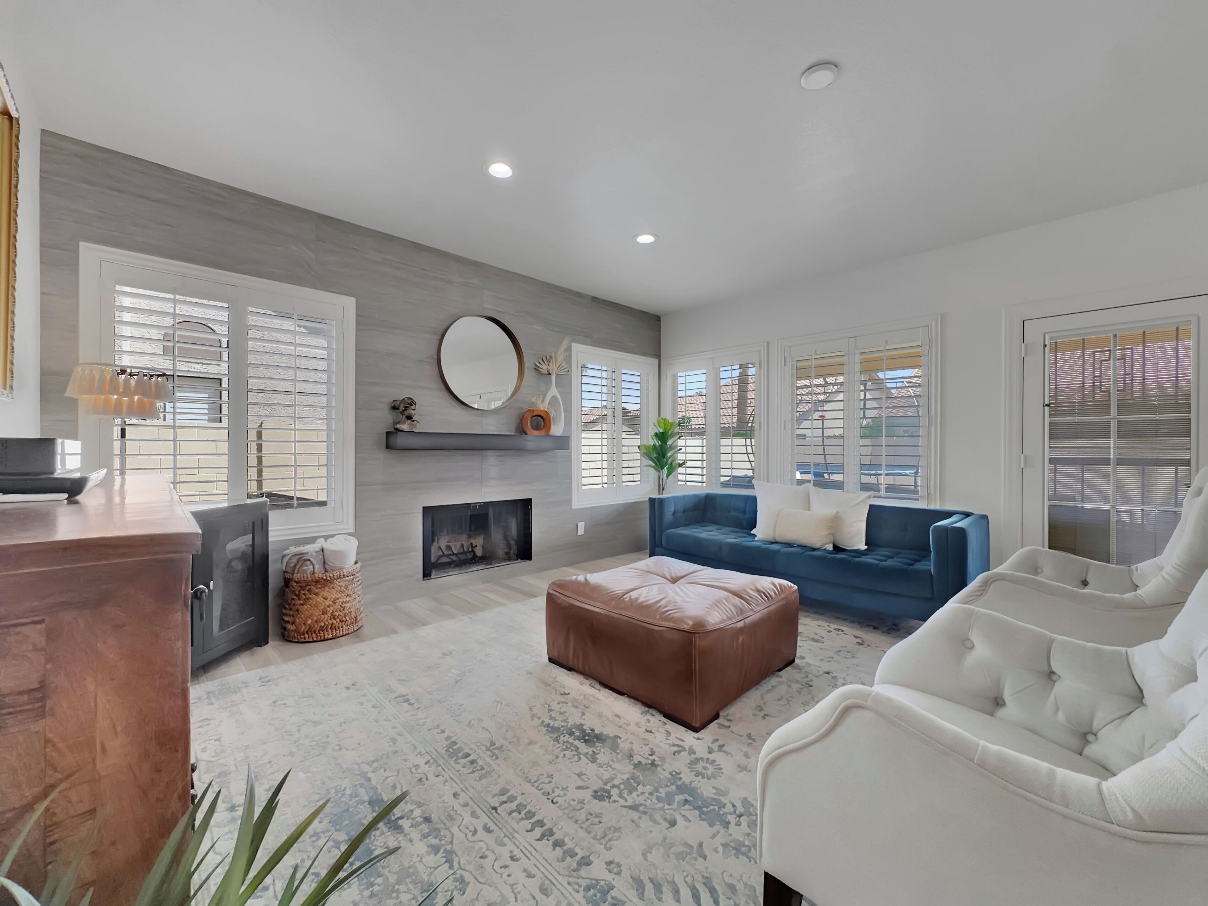 Island Paradise! Heated Pool Home. 30 Night Minimum. - Gilbert, AZ