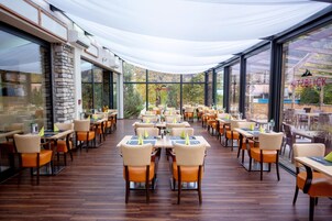 Restaurante ao ar livre 