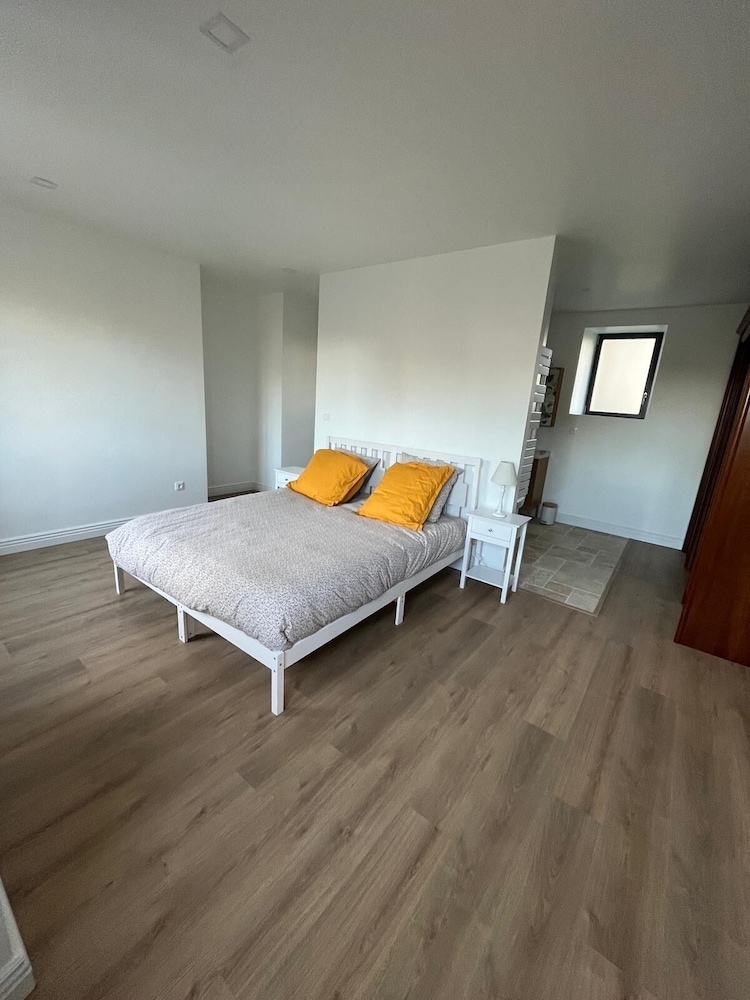 Gite in a farmhouse, located on the farm among the sheep. - Corlay | Vrbo