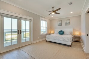 Casa (Multiple Bedrooms) | Interior