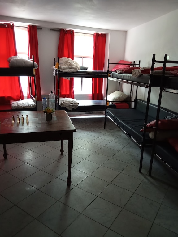 A Shared Room Simpel Basic With Bunkbeds You Have To Bring Your Own R Sleeping - Breukelen