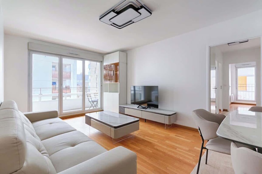 Saint Denis/leon Nozal : Magnifique Apartment 5p - ibis Budget Paris Nord 18ème