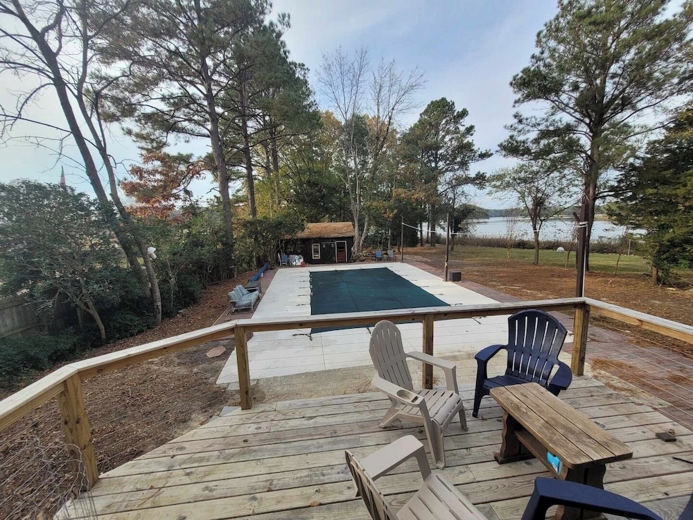 Spacious 4br Home W/ Pool Family Friendly - Newport News, VA