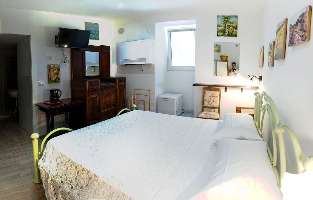 Casa Rosso-le Cantine - Savone