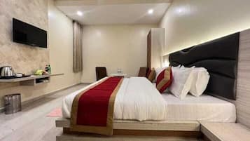 Suite-Estúdio Comfort, vista para a montanha | Secretária, Wi-fi grátis