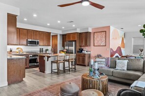 Family Oasis w/ Glamping Yurt, Poolside Movie Nights, Golf Simulator ...