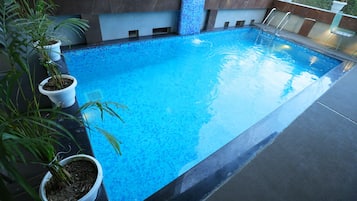Piscina exterior