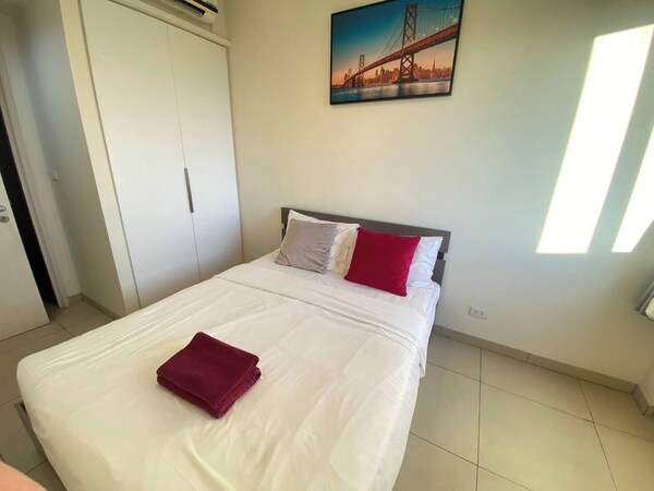 Sea View High Floor 2 Bed Room-excellent Location - Pattaya City