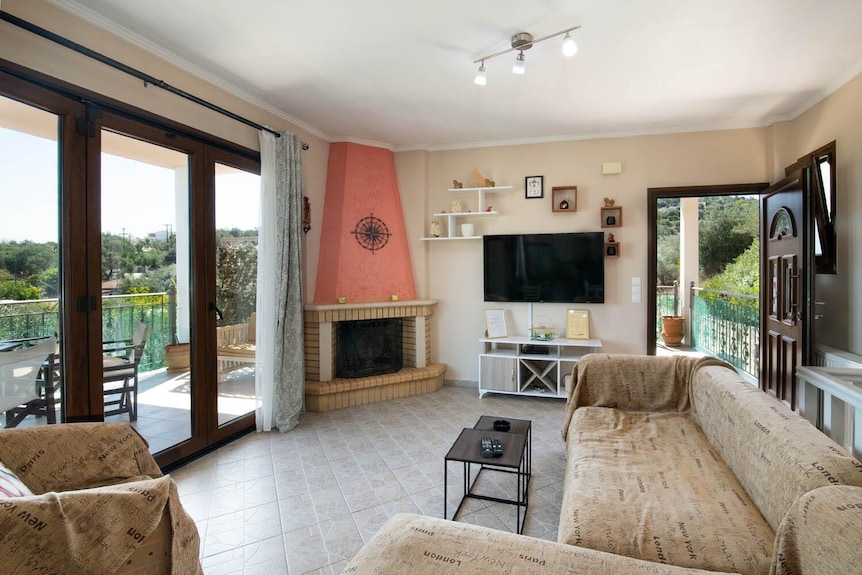 Villa Elpida - Three Bedroom Villa, Sleeps 6 - Paxi