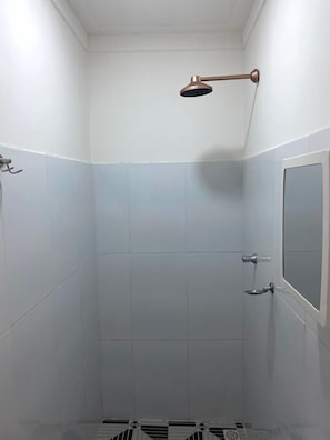 Sabão, papel higiénico