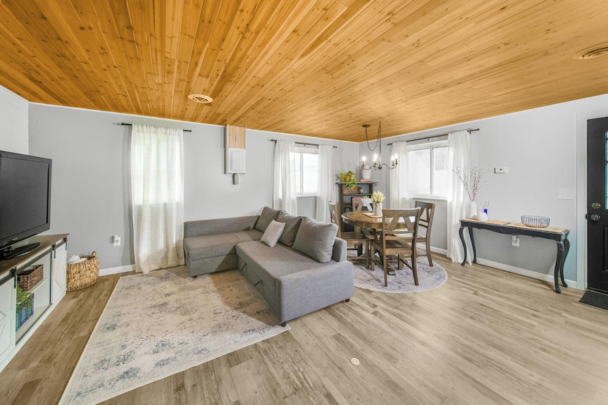 5 Miles To Frankenmuth! Country Guesthouse Near Waterparks And Birch Run Outlets - 프랑켄머스