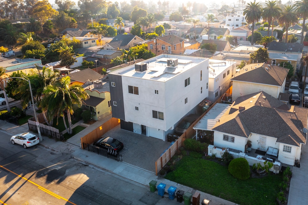 Dondo Stay - Los Angeles, CA