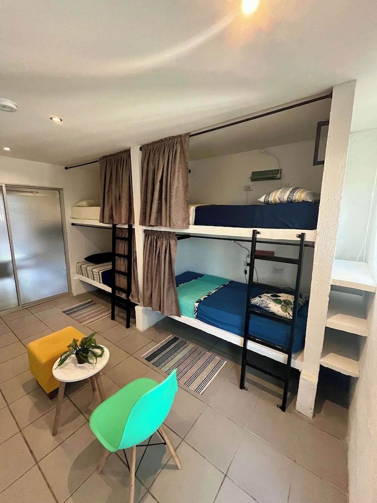 Ocean Lovers Taganga Dive Center& Hostel - Taganga