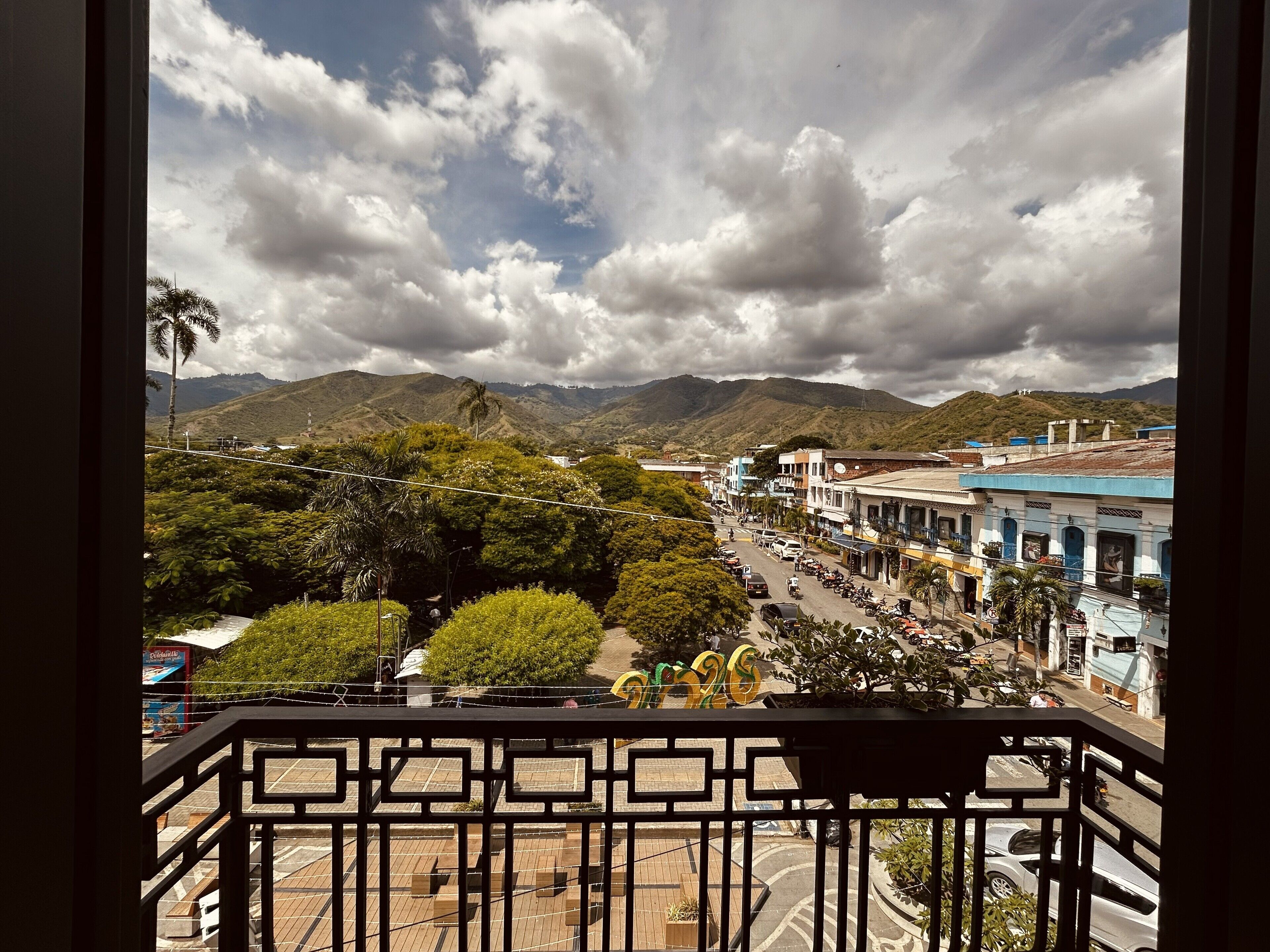 Suite Júnior, Vista para a cidade | Cofre no quarto, secretária, Wi-fi grátis, roupa de cama fornecida 