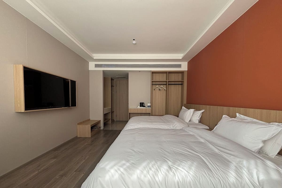 Quarto Twin Standard, 2 camas de casal, não fumadores | Camas de colchão viscoelástico, secretária