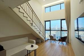 Deluxe Twin | Individualmente decorados, individualmente mobiliados, Wi-Fi de cortesia