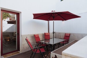 Villa, Vista para a cidade | Terraço/pátio interior