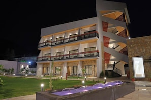 Fachada da propriedade