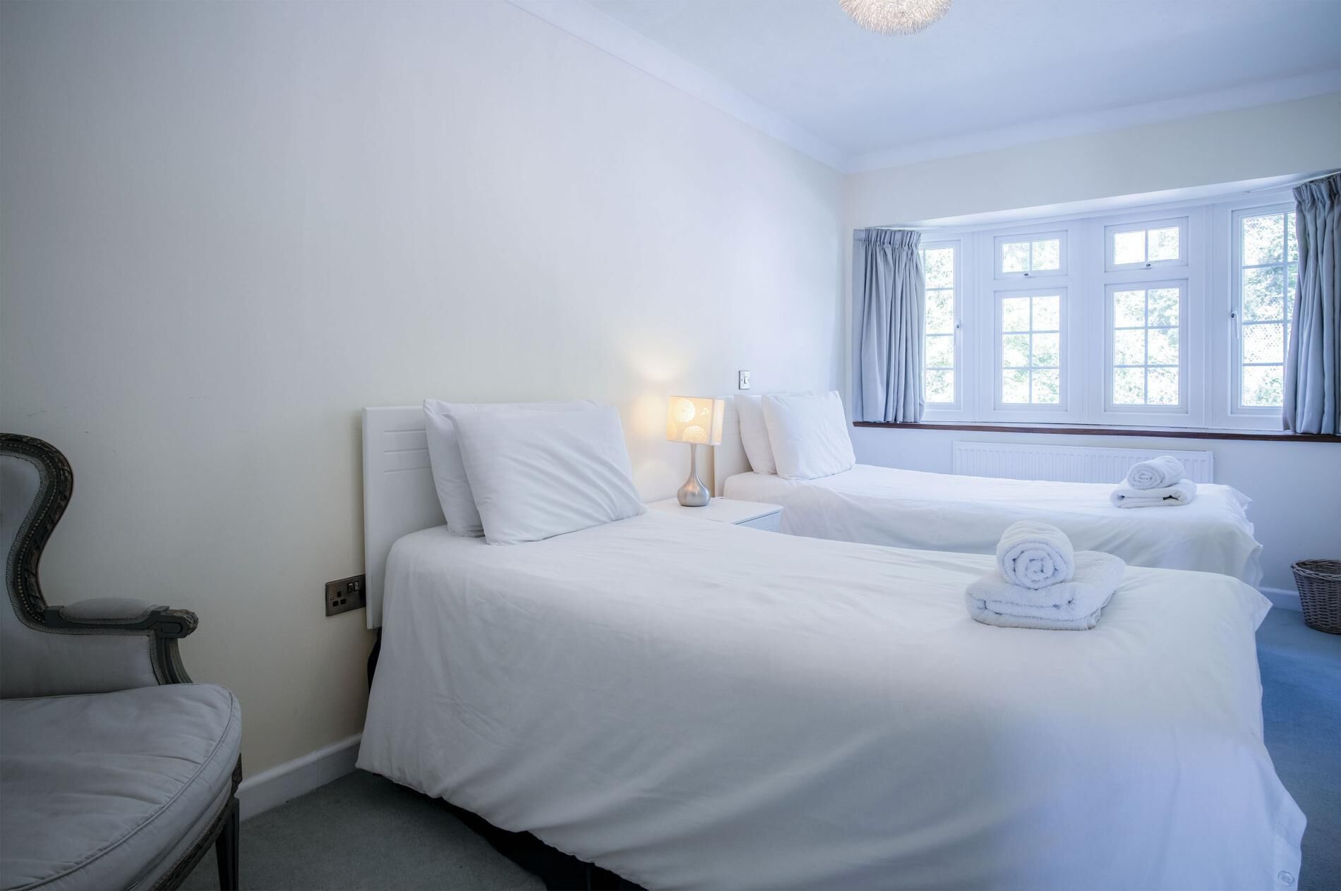 Casa | 5 quartos, internet de alta velocidade 