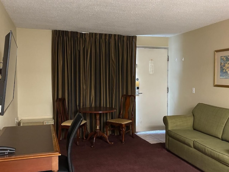 Comfortable One Bedroom Apartment In Downtown Ottumwa - Iowa