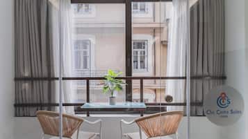 Suite with Balcony - Suite 5 | Vista para a rua